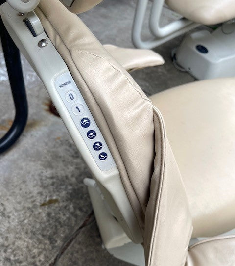 Pelton & Crane SP17 Patient Chair – Pre-Owned Dental Inc.