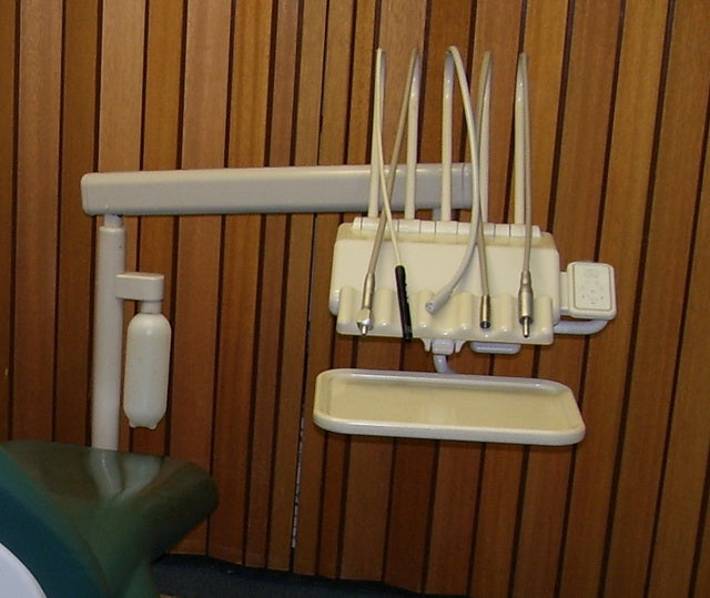 Adec Radius Cascade Euro Chair Mount Delivery Unit – Pre-Owned Dental Inc.