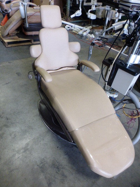 Coachman CM Chair – Pre-Owned Dental Inc.