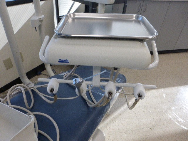 Signet Chair with Radius Proma Delivery & Light – Pre-Owned Dental Inc.