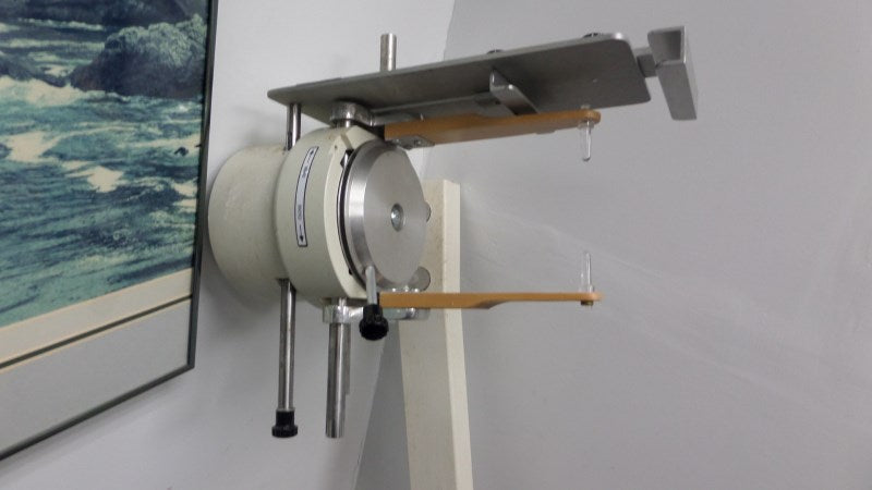 PC-1000 Ceph Arm Laser 1000 – Pre-Owned Dental Inc.