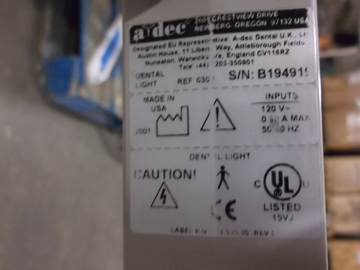 Adec 6300 Ceiling Light – Pre-Owned Dental Inc.